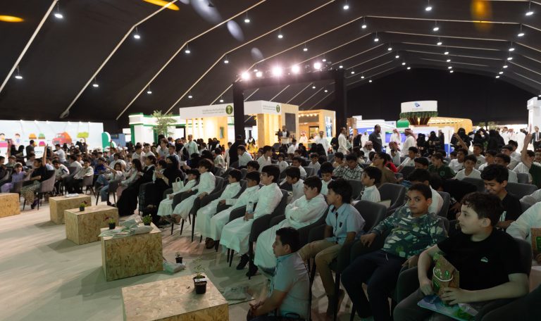 انطلاق فعاليات أسبوع البيئة 2025 تحت شعار “بيئتنا كنز” – Saudi ...